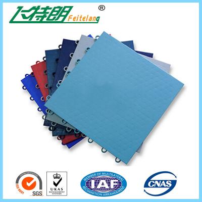 Cina Piastrella per pavimento di plastica smontabile di collegamento all'aperto della corte di sport delle anti di slittamento stuoie di gomma del campo da giuoco in vendita