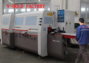 Cina Macchina per la lavorazione del legno laterale di quattro automatici pieni Planer resistente per la finestra con le imposte in vendita
