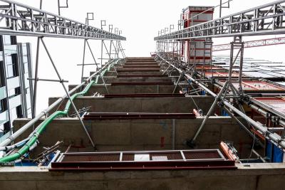 Cina Frequency Conversion Construction Material Hoist SC 320 Double Cage 3200kg Capacity in vendita