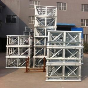 Cina 2.7 Ton 2700kg Construction Material Lifting Hoist for Man and Building Materials in vendita