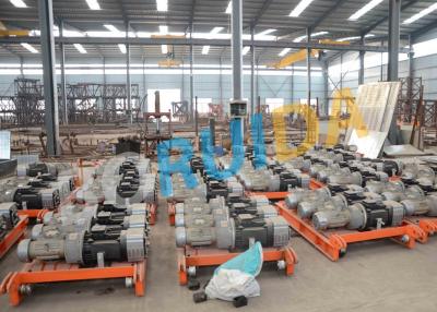 Cina Custom Twin Cage SC200 Goods Construction material Lifting Hoist 0 - 60 m / min SC270/270 in vendita