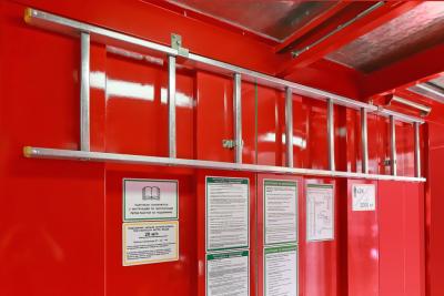 Cina 2000kg High Capacity Electric Construction Hoist Elevator Single Cage with 118kg mast section in vendita