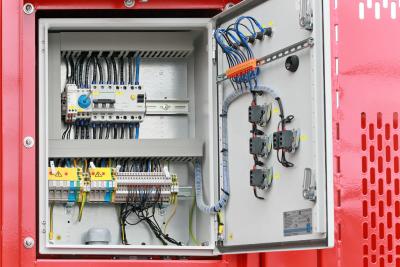 China Alzamientos dobles de la jaula del equipo de elevación de la construcción para los materiales y los personales en venta