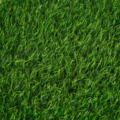 Cina l'erba artificiale verde antinvecchiamento Astroturf di calcio tappezza il rotolo per la palestra 2x25 in vendita
