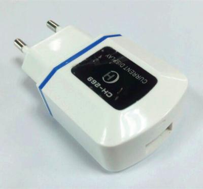 Cina Caricatore universale di USB del telefono cellulare, caricatore di viaggio di 5V 1A con lo schermo di visualizzazione principale in vendita