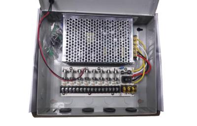 Cina Manica della scatola 9 dell'alimentazione elettrica del CCTV di 12V 5Amps, alimentazione elettrica della macchina fotografica del CCTV in vendita