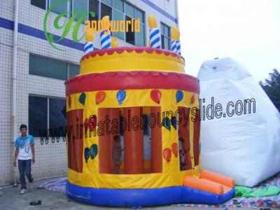 中国 子供の跳ね上がりの城のための多彩な誕生日おめでとうの膨脹可能な弾力がある城 販売のため