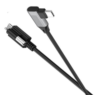 China Cable USB C en ángulo de 90 grados con tornillo a USB C de 5 m para transmisión de vídeo, audio, datos y alimentación en venta