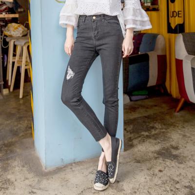 Cina Gli uomini del lavaggio nocivi abitudine dimagriscono lo stile urbano dei jeans di shorts diritti di Brown in vendita