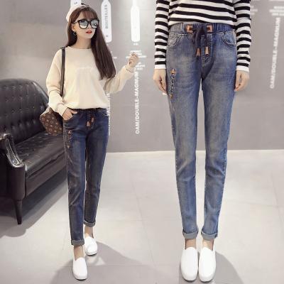 Cina Le donne comode di usura dimagriscono lo stile europeo americano dei jeans diritti della gamba in vendita