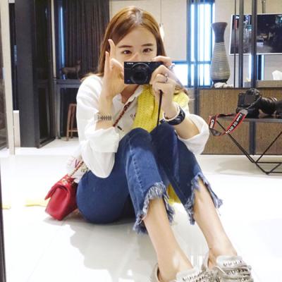 Cina Jeans diritti della gamba delle donne scarne sfilacciate di Strecth con il bene durevole senza cuciture delle toppe in vendita