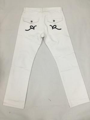 Cina Pantaloni dei jeans della saia colorati bianco puro dell'elastam del cotone con la tasca posteriore ricamata in vendita