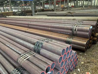Cina Adattamento di grande diametro API 5L X60 X65 X70 Tubo / tubo di acciaio al carbonio saldato per materiali da costruzione in vendita