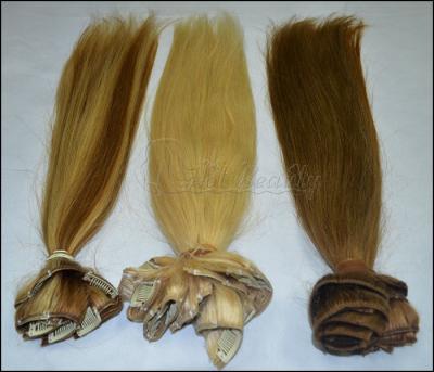 Cina Dell'OEM clip di capelli reale umana diritto nelle estensioni dei capelli per colore della femmina 613 in azione in vendita