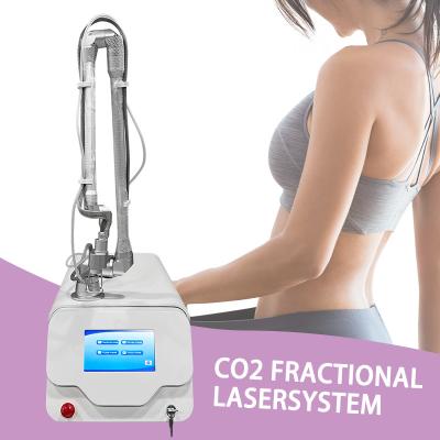 China Schöne medizinische tragbare Maschine CO2 Fractional Laser vaginale Straffung Anse Narbe Maulwurf Maschine Hautwiederholung zu verkaufen