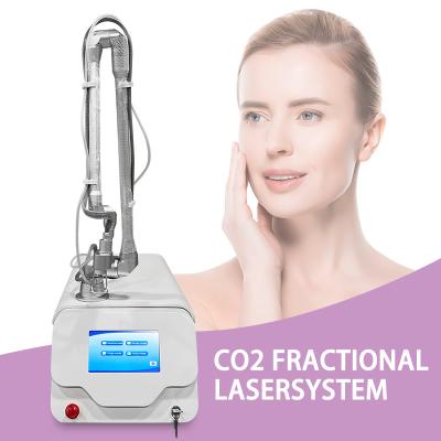 China Hautverjüngung Schönheitsgeräte Straffung Vaginal CO2 Fraktionslasermaschine zu verkaufen