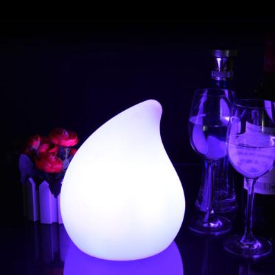 Cina colorful peach shape plastic Mini modern table lamp in vendita