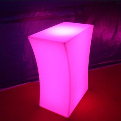 Cina rechargeable illuminated led light up coffee table in vendita