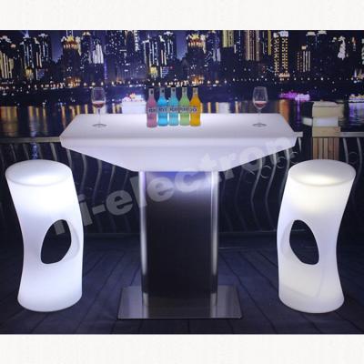 Cina Bar furniture rechargeable led lighted bar tables in vendita