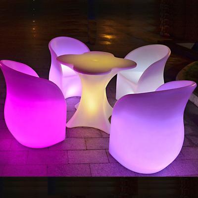 Cina Rechargeable battery operated glowing led bar tables in vendita