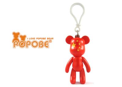 China O plástico personalizado articulou a bandeira vermelha de China da porta-chaves do urso de POPOBE à venda