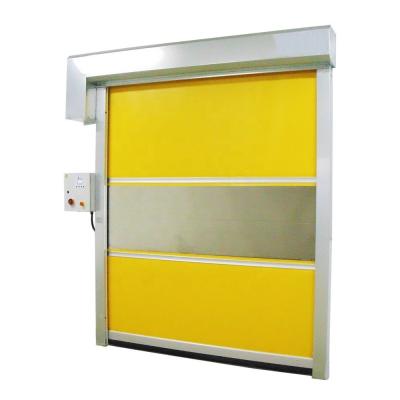 Cina Il PVC di plastica flessibile automatico di alta velocità rotola sulla porta per il magazzino in vendita