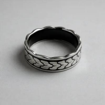 China Die-custing Stainless Steel Chain Turning Men's Ring Stress Relieving Couple Ring Women's Jewelry Ring Accessories for sale