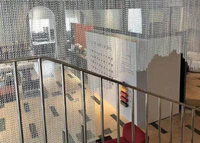 China Rejillo de aluminio de enlace de cadena personalizable para la decoración de edificios en venta