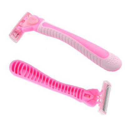 China Personalización Precio barato Mujer Triple Cuchilla Mujer Razor afeitar Razor herramienta de belleza con mango en venta