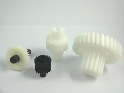 Cina Piccolo pignone di nylon di industria, ingranaggi cilindrici di precisione con dentato diritto in vendita