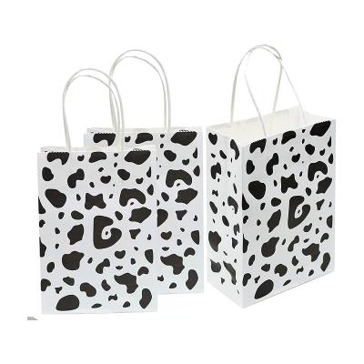 China Kraft Paper Tote Bag Party Animal Print Leopard Print Gift Bag Factory Direct To The Mall Shopping Bag for sale