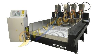 Cina 1325-4 macchina per incidere del router di CNC di 4 assi con quattro l'asse di rotazione della testa 4 dell'indipendente in vendita