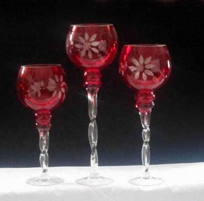 Chine Les supports de Tulip Shape Long Stem Candle avec gravent le modèle à vendre