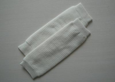 中国 冬の女性のためのアクリルの白く長い編まれた腕のウォーマーの Fingerless 手袋 販売のため