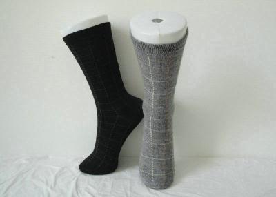 China Calcetines calientes con el acrílico del 50%, calcetines hechos punto cómodos de las lanas del angora del deporte del paño grueso y suave en venta