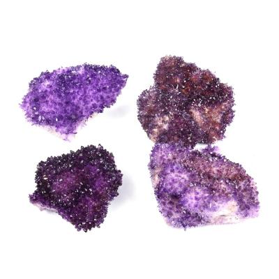 Cina Wholesale Natural Crystal Cluster Crystal Stones For Amethyst Mineral Healing Europe Beautiful Witnesses in vendita
