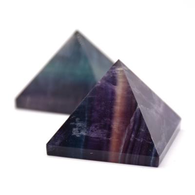 Cina China Wholesale Natural Quartz Colored Fluorite Crystal Pyramid Used For Home Decoration in vendita