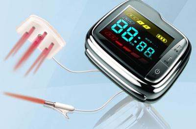 Cina Raggi laser dell'orologio 10 di terapia laser e 1 raggio laser della cavità nasale in vendita