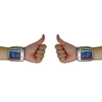 Cina Tipo ipertensione portatile del polso che tratta il dispositivo di terapia laser dell'attrezzatura 650nm in vendita