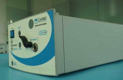 China Procesador de endoscopia de distribución de luz de fuente de luz de xenón en venta