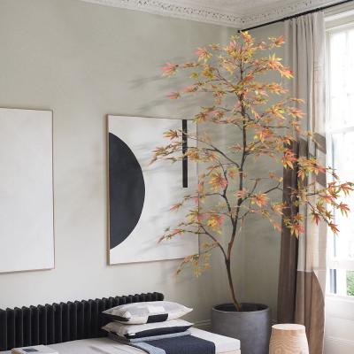 China El árbol de arce artificial los 200cm ninguna planta ligera del piso no alimenta a ningunos partes movibles las falsas plantas en conserva de mirada naturales para la decoración interior en venta
