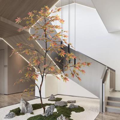 China El árbol de arce artificial los 200cm ninguna planta ligera del piso no alimenta a ningunos partes movibles las falsas plantas en conserva de mirada naturales para la decoración interior en venta