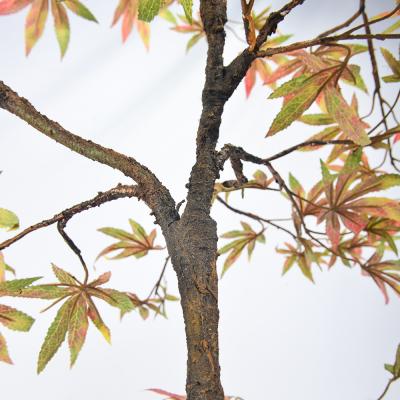China El árbol de arce artificial los 200cm ninguna planta ligera del piso no alimenta a ningunos partes movibles las falsas plantas en conserva de mirada naturales para la decoración interior en venta