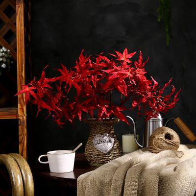 Cina Il controsoffitto artificiale dell'albero della foglia di acero del paesaggio orna il fiore decorativo del vaso in vendita