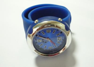 China Pulsera de silicona de goma grande de bofetada de cara azul relojes con resistente al agua para niños en venta