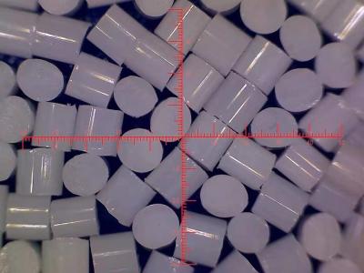 Chine Forme cylindrique de soufflage de granules de PC de médias en plastique de Rockwell de la dureté 70 à vendre