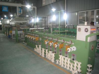 Κίνα 55Kw ο έλεγχος αναστροφέων κονσερβοποιώντας μηχανών καλωδίων 40Pcs με 8 ίντσα λαμβάνει το μασούρι προς πώληση