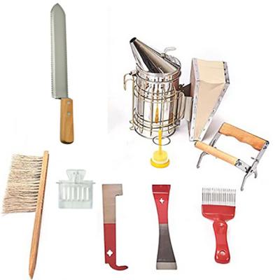 Cina Gli strumenti Beeware di apicoltura comerciano re all'ingrosso Catcher Clip della bottiglia della marcatura della spazzola dell'ape di Tesoro Cutter Spleen Lifting Clip in vendita
