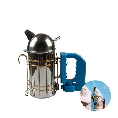 Cina Bee Keeping Tool Honey Bee Smoker Stainless Steel Dome Electric Bee Smoker in vendita