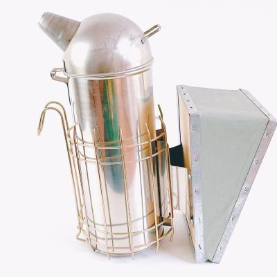 Cina Heightened Dome Beekeeping Smoker Stainless Steel bee keeper smoker in vendita